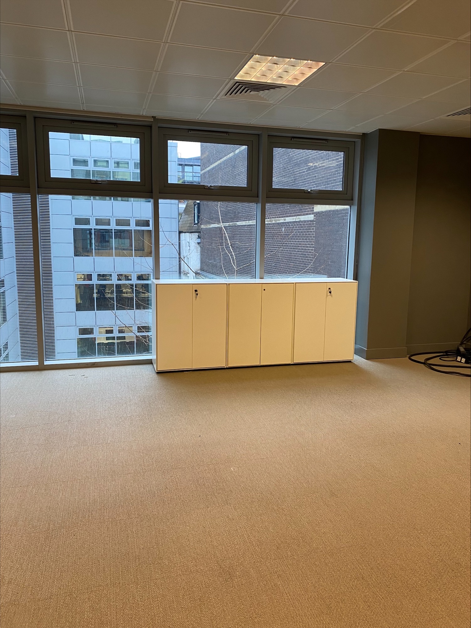 Cabinet just £35 Item ID 38126