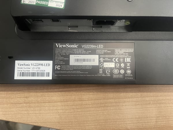 ViewSonic 22 inch VG2239-m monitor screen just £FREE