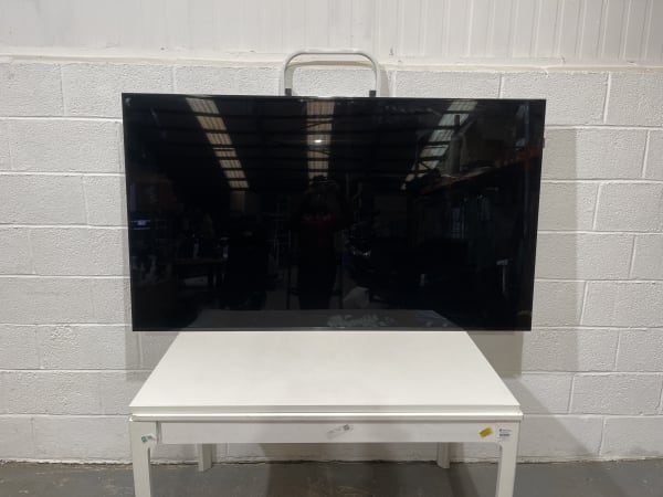 Samsung DM75D 75 inch display monitor just £540