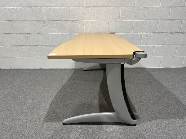 Steelcase right side return wave desk just £45