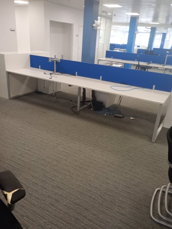 Haworth 4 person bench desk with screens just £250