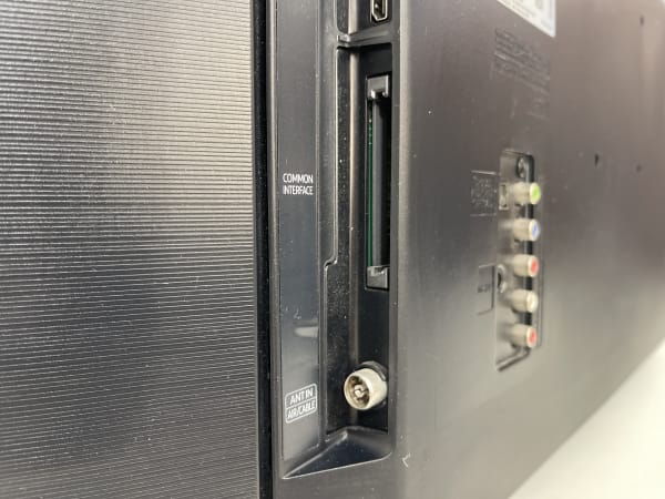 Samsung 32 inch UE32K5100AK TV just £35.00