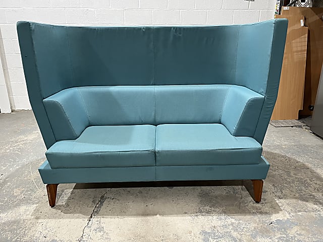 LYNDON DESIGN ENTENTE SOFA just £0.00 Item ID 36560