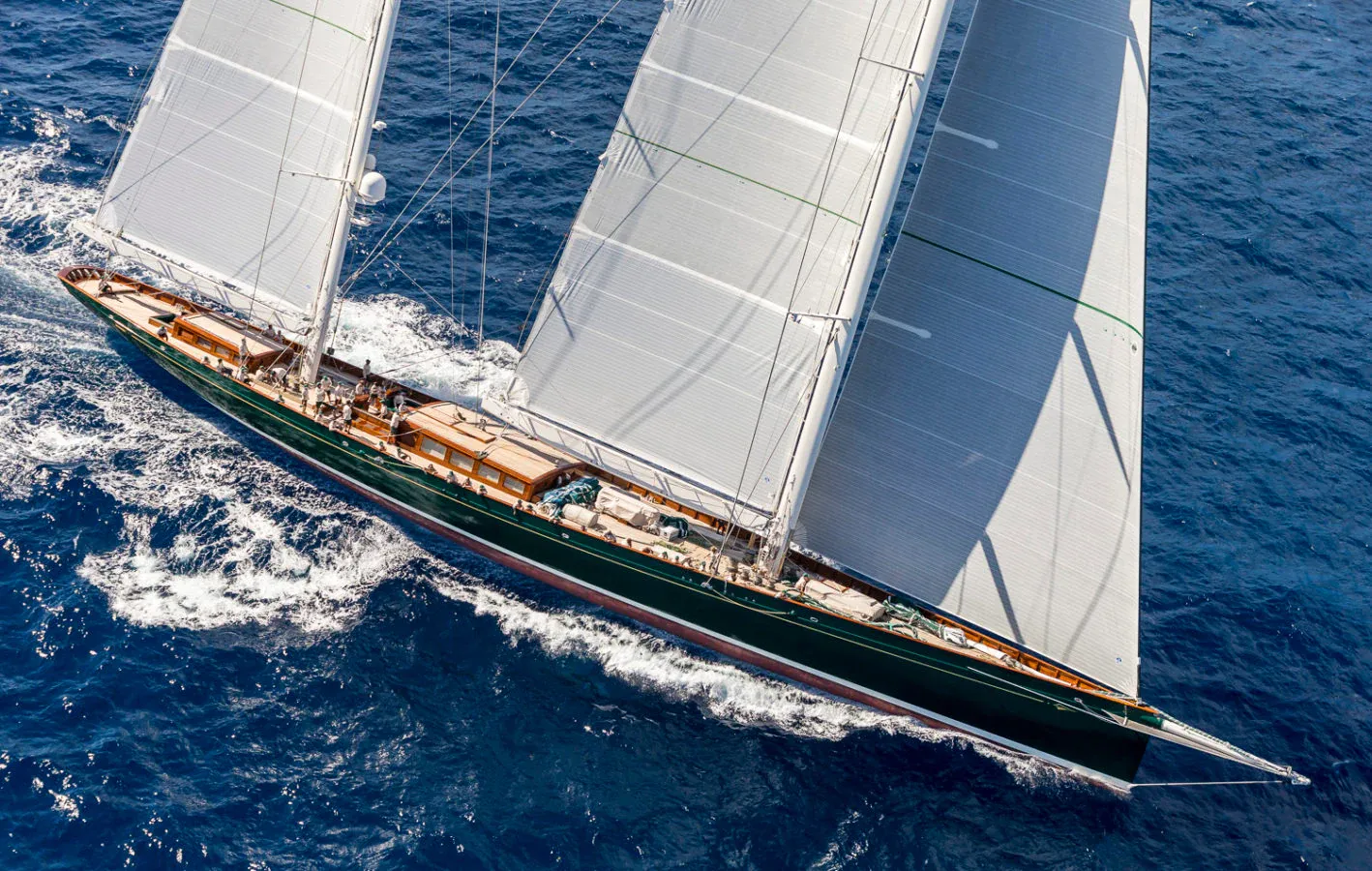 Hetairos Headboard Car and Gaff Lock Upgrade | Case Study - Rigging Projects