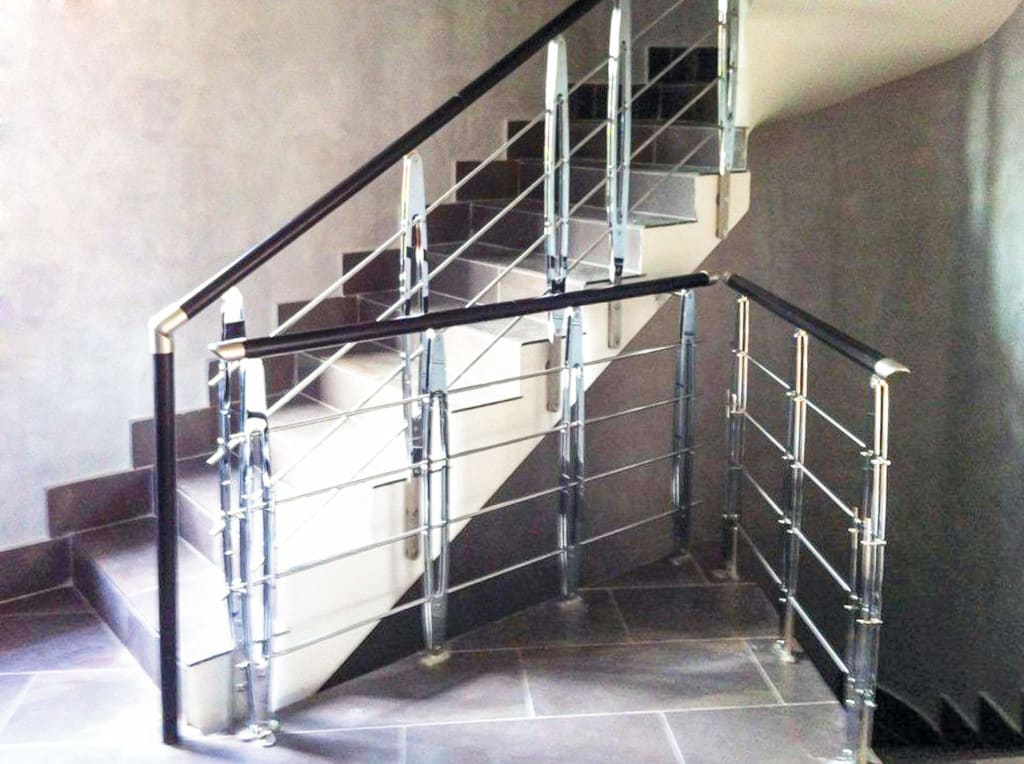 Ringhiera per scale interne installata ad Ancona - Rintal