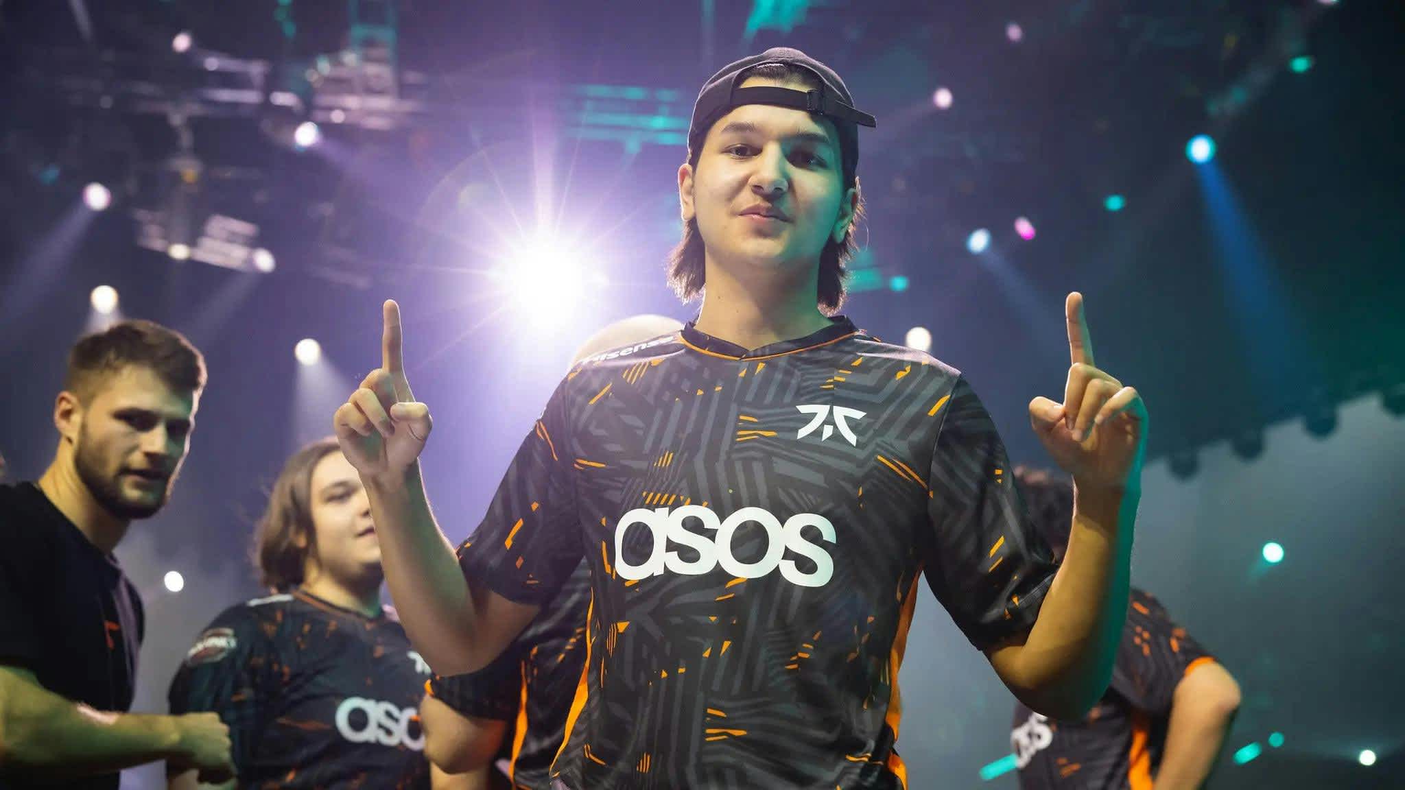 Comprehensive Pro-Valorant Player Gear List | Rivalry