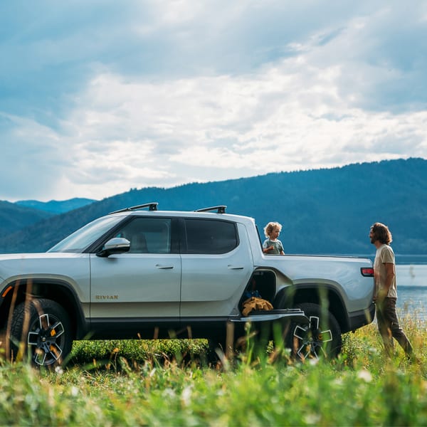 Lease a Rivian R1T Dual Standard