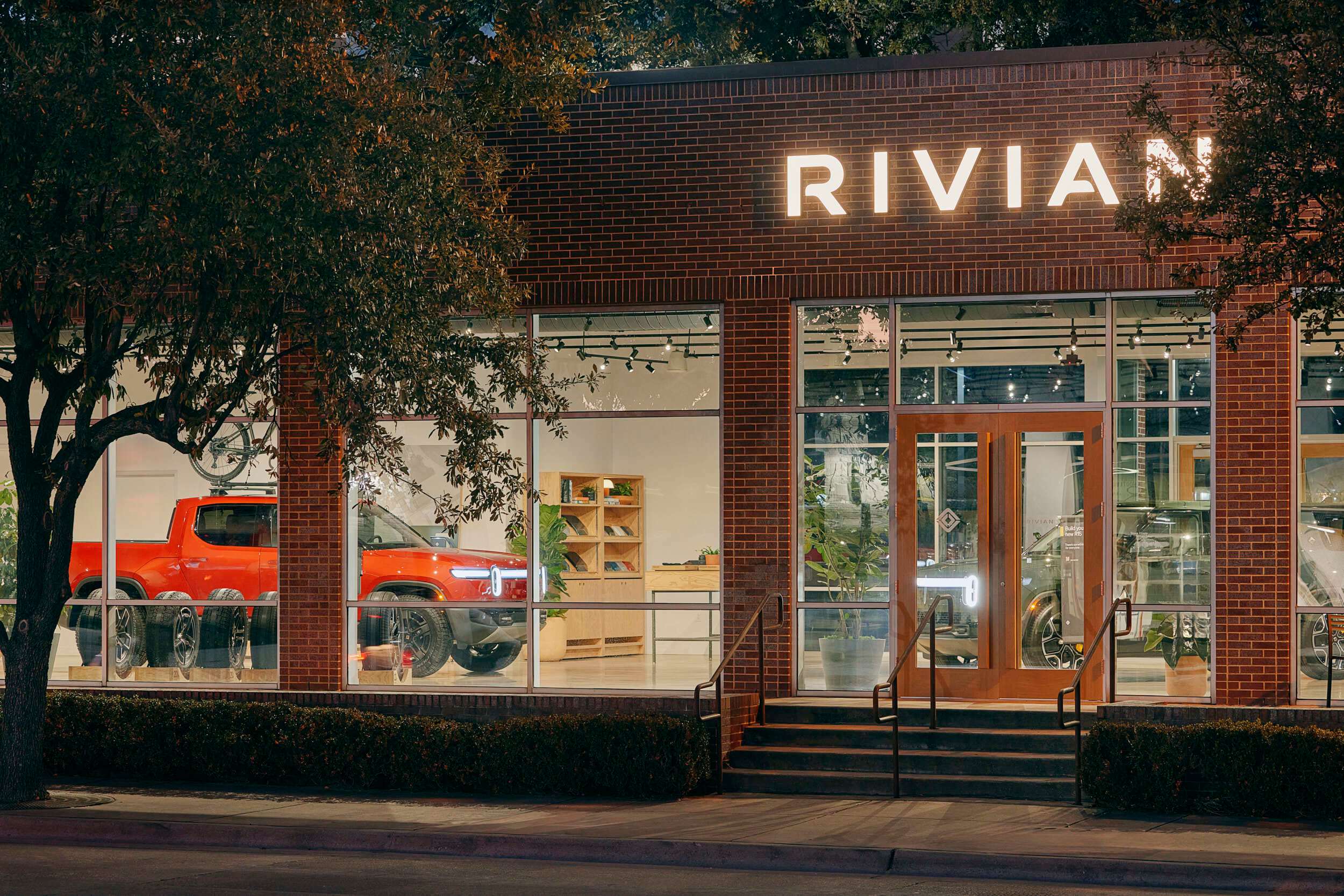 Electric Vehicles in Dallas | Rivian Space