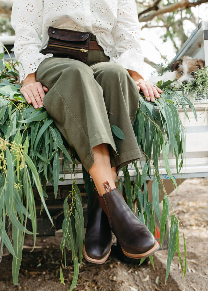 Handcrafted leather boots, clothing, and accessories | R.M.Williams®️