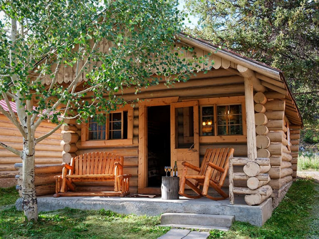 Room Rates & Details | Silver Gate Lodging