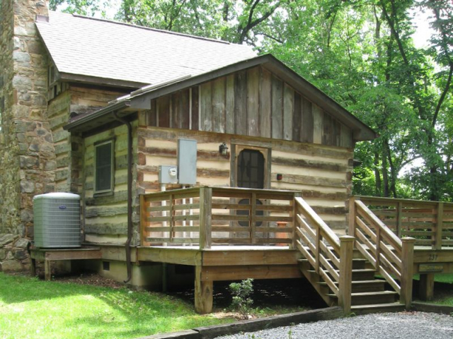Vintage River Cabin | Shenandoah River Cabins
