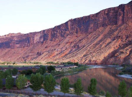 red cliffs lodge moab
