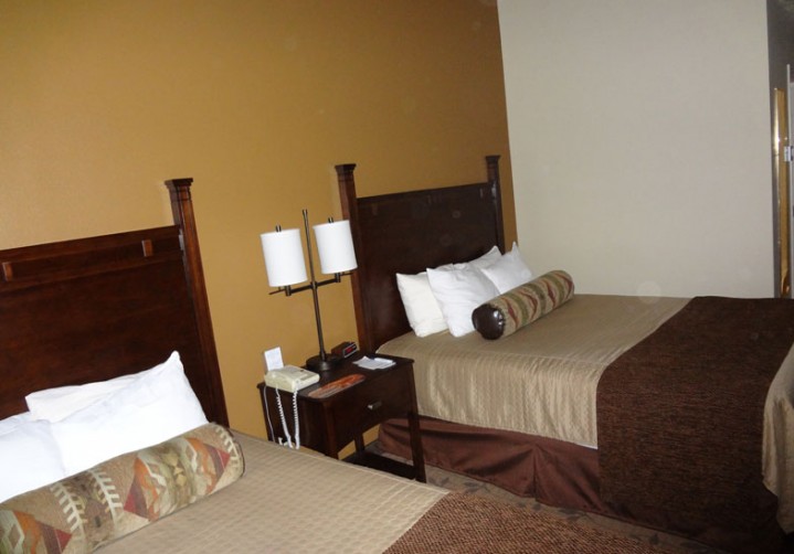 Room Rates & Details | Holiday Inn Express Springdale