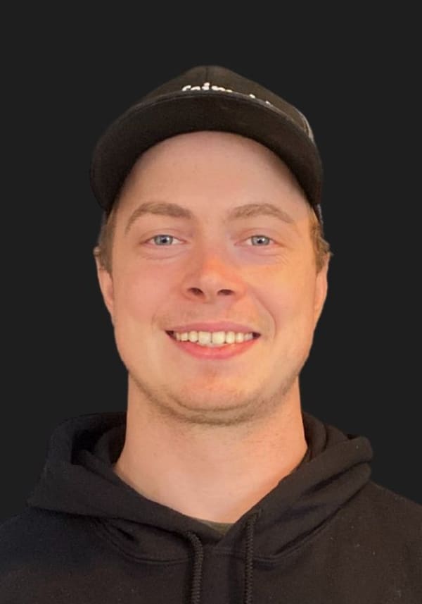 Team | Roofsimple · We do roofs.