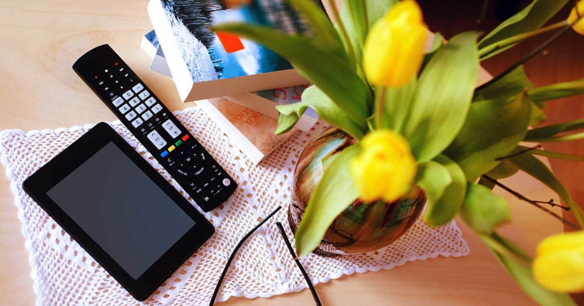 Print or digital: What’s your summer reading choice? | Davis Group, PA ...