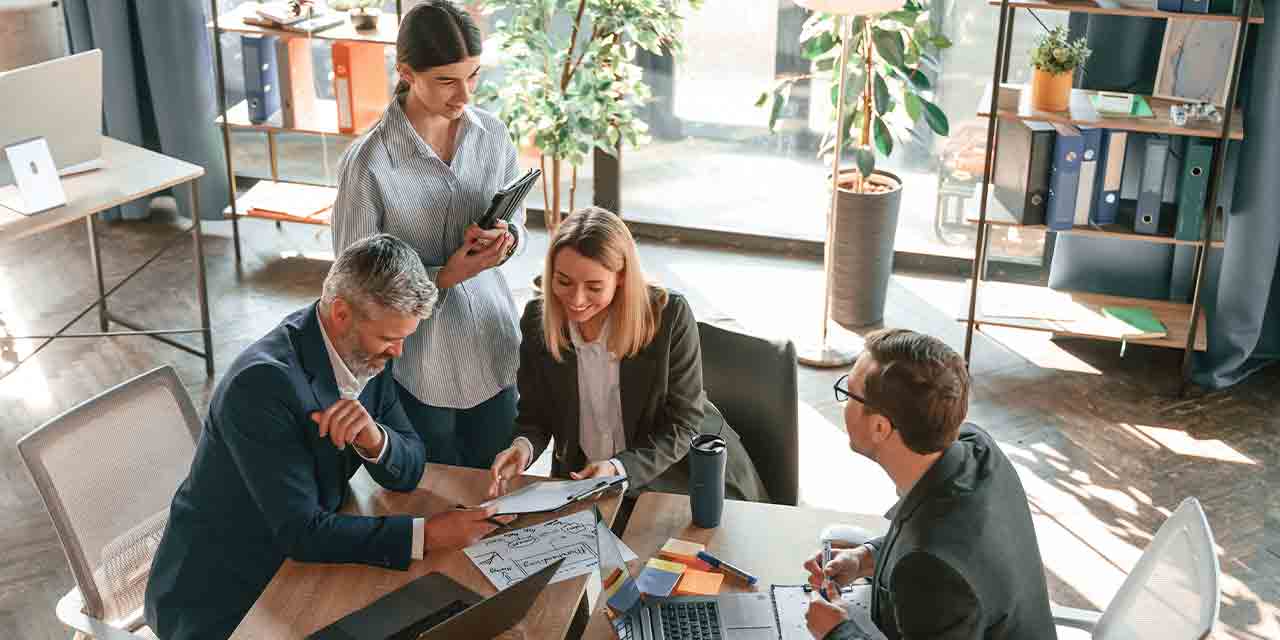 Choosing your workplace model: Remote, in-person, or hybrid? | Complete ...