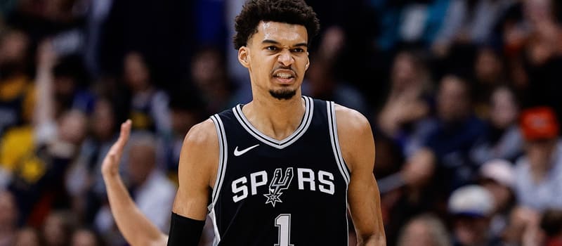 Top 12 Fantasy Basketball Players for 2025-26 NBA Season | RotoWire