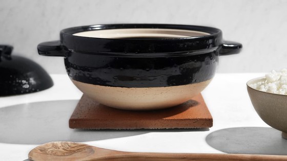One Pot Cooking: Art of Donabe | Roundglass Living