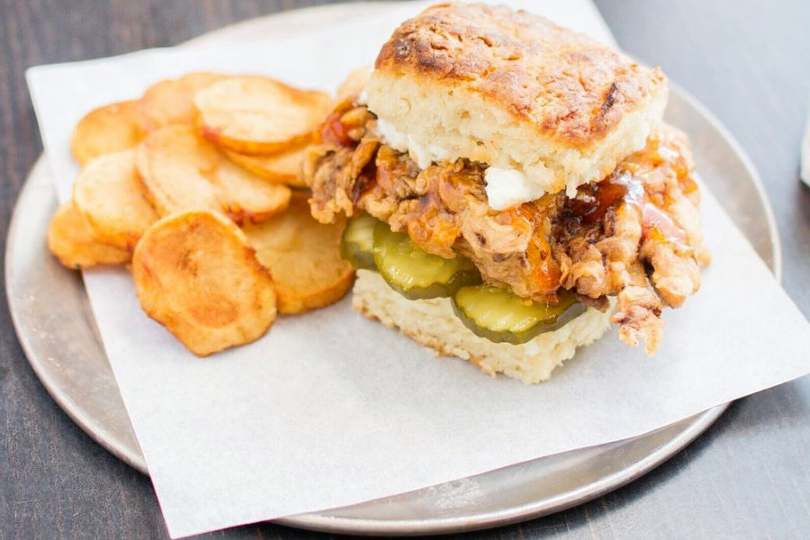 Dallas' 4 top outlets to score chicken, without breaking the bank