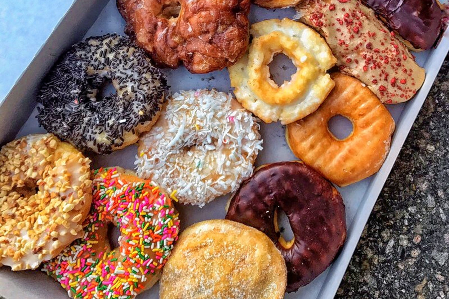 Aurora's 4 best outlets to score doughnuts on the cheap