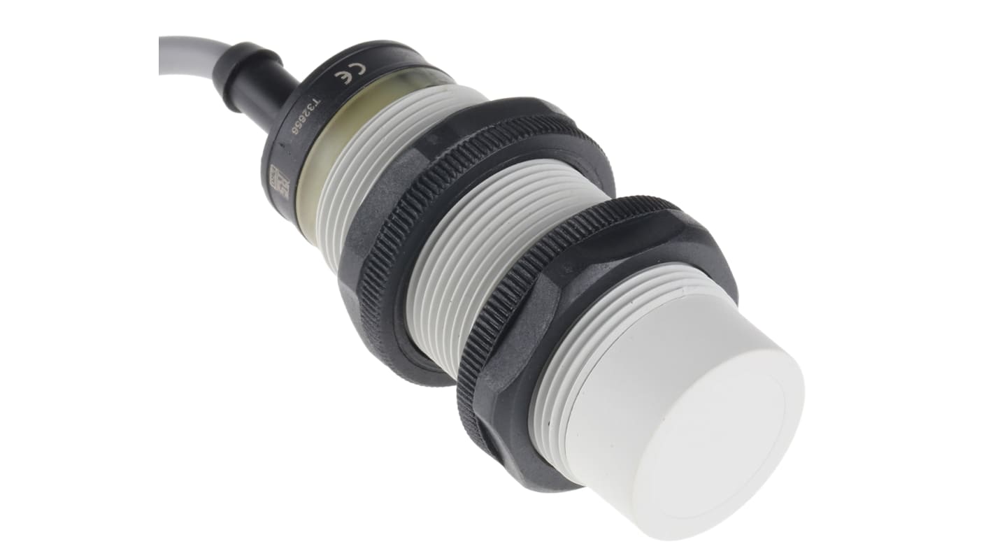 RS PRO Capacitive Barrel-Style Proximity Sensor, M30 x 1.5, 15 mm Detection, PNP Output, 10 → 30 ...