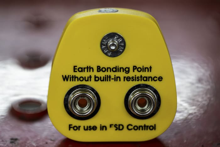 RS PRO | RS PRO ESD Earth Bonding Plug With 10mm Stud x 2 4mm Socket ...