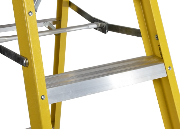 RS PRO | RS PRO Fibreglass 6 steps Step Ladder, 1.6m platform height ...