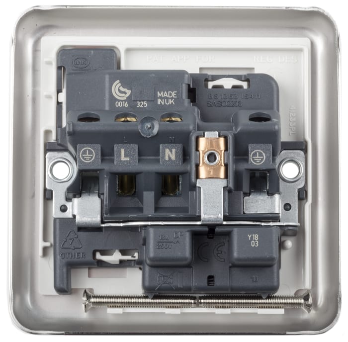 K2958BSS MK Electric | MK Electric Silver 1 Gang Plug Socket, 2P+E Poles, 13A, Type G - British ...