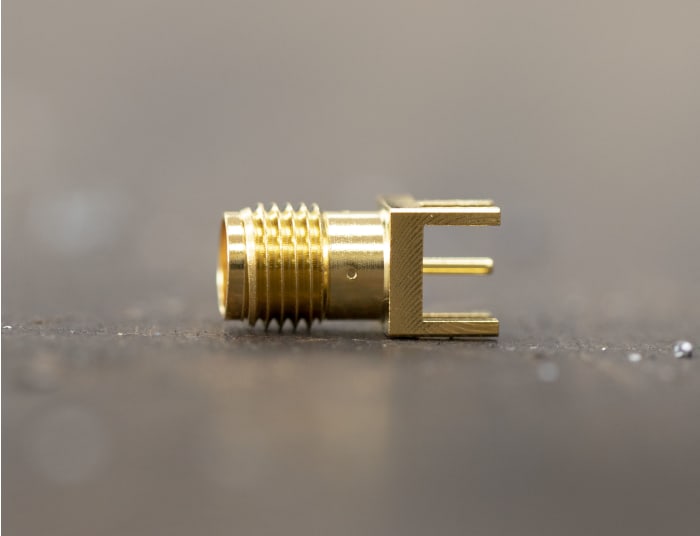 RS PRO | RS PRO SMA Series Edge Female SMA, 50 Ω, Straight Body Solder ...