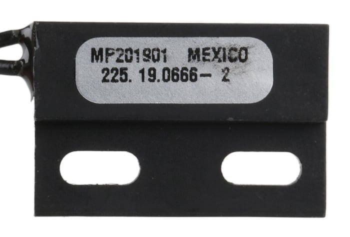MP201901 ZF | ZF Magnetic Proximity Sensor | 765-9331 | RS
