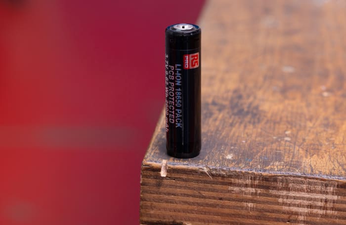 RS PRO | RS PRO, 3.7V, 18650, Lithium-Ion Rechargeable Battery, 2.6Ah ...