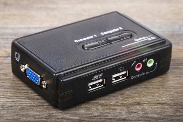 SV211KUSB StarTech.com | StarTech.com 2 Port USB VGA KVM Switch, 3.5 mm ...
