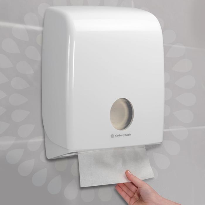 6710 SCOTT | SCOTT 6710 Interfolded White Paper Hand Towels, 318 x ...