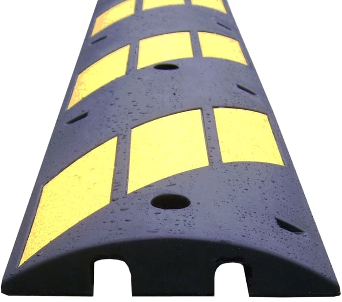 RS PRO | RS PRO High Visibility Rubber Speed Bump 1.83 m x 300 mm x 75 ...