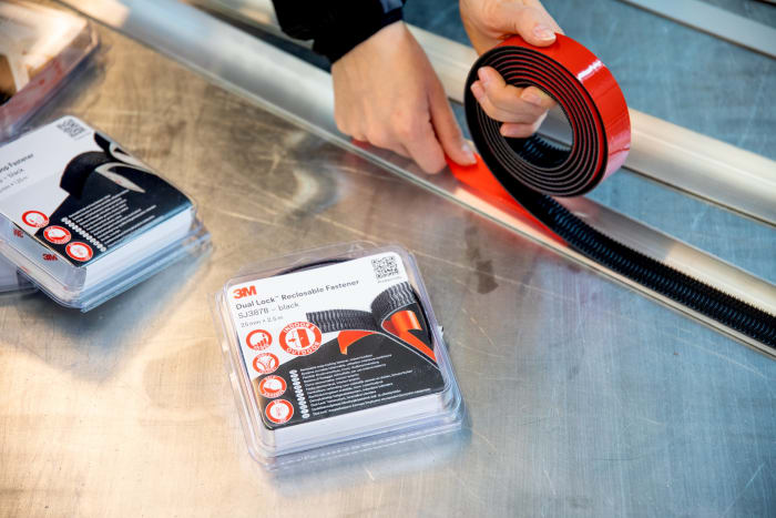 3M SJ354B 25mm x2,5m 3M | 3M Black Hook & Loop Tape, 25mm x 2.5m | 163 ...