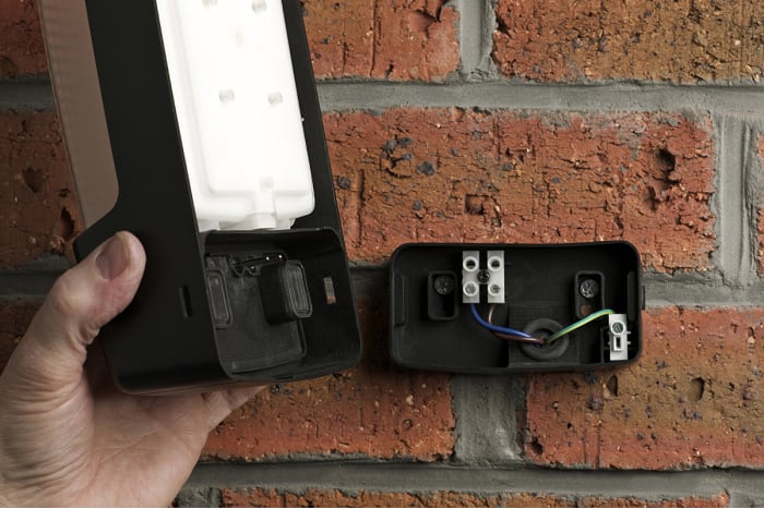 LED88PIRN Timeguard | Timeguard Rectangular LED Bulkhead Light, 5 W ...