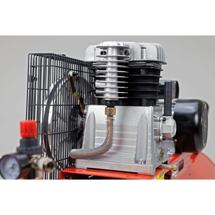 04396 SIP | SIP 3HP 100L Air Compressor, 150psi, 65kg | 262-9227 | RS