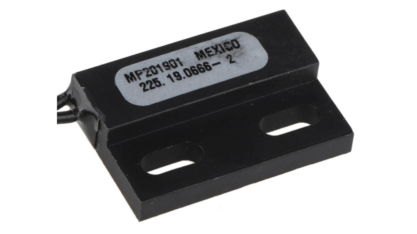 MP201901 | ZF Magnetic Proximity Sensor | RS