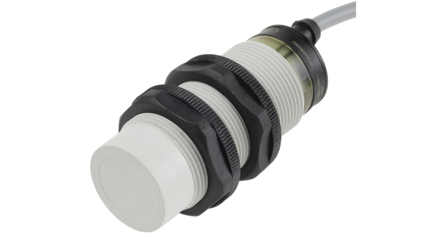 RS PRO Capacitive Barrel-Style Proximity Sensor, M30 x 1.5, 15 mm Detection, PNP Output, 10 → 30 ...