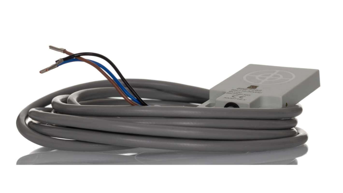 RS PRO Capacitive Block-Style Proximity Sensor, 8 mm Detection, PNP ...