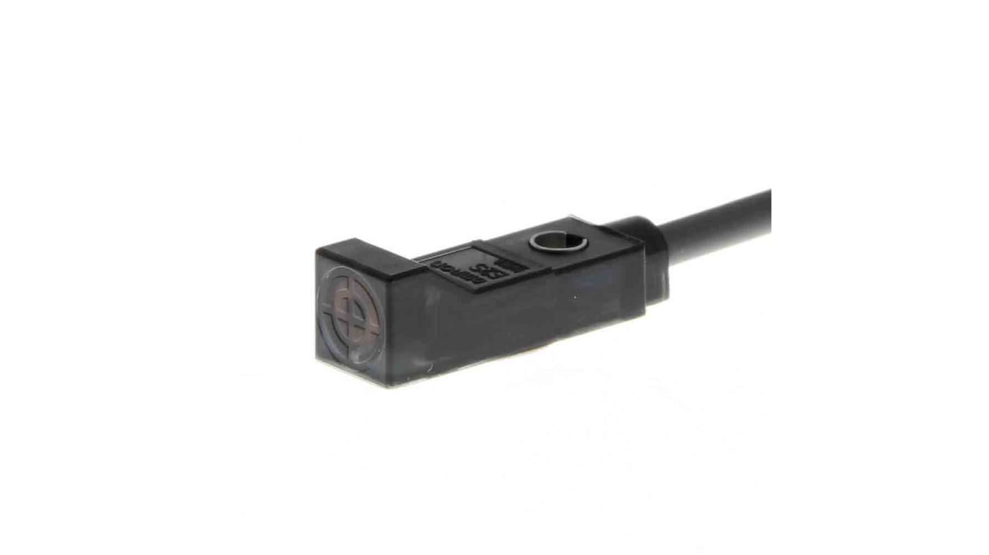 E2S-Q21 1M | Omron Inductive Block-Style Proximity Sensor, 2.5 mm Detection, IP67 | RS