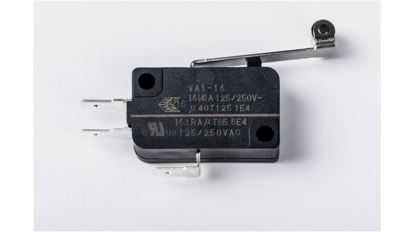 VA1-16L1-06D0-Z | Zippy Roller Lever Snap Action Micro Switch, Solder Terminal, 16.1A, SPDT | RS