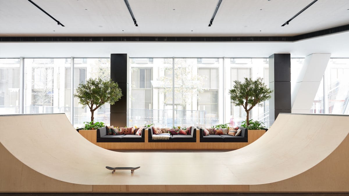 Office space for 18 - £20,100/month - London (Ref:cedea383e5f22 ...