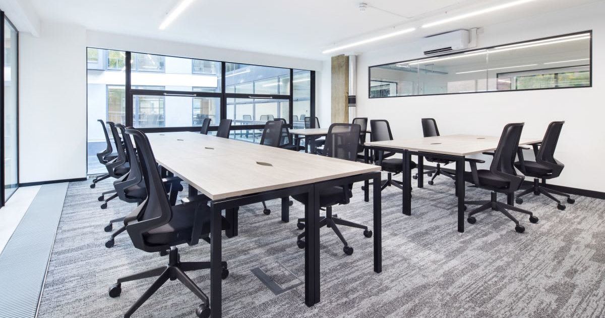 Barbican Station Office Space for Rent - 14 Offices | Rubberdesk (UK)