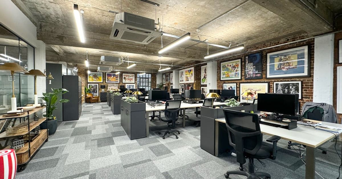 Romford Road Office Space for Rent - 2 Offices | Rubberdesk (UK)