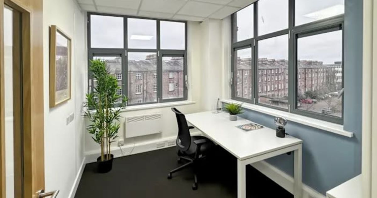 Borough Road Office Space for Rent - 3 Offices | Rubberdesk (UK)