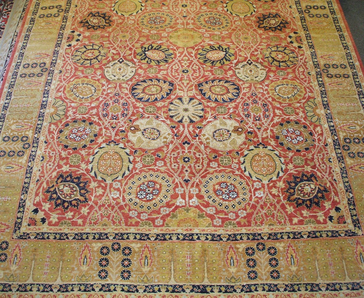 J Aziz 1618 Antiqued V-1640 Rust - Gold | Rug Studio