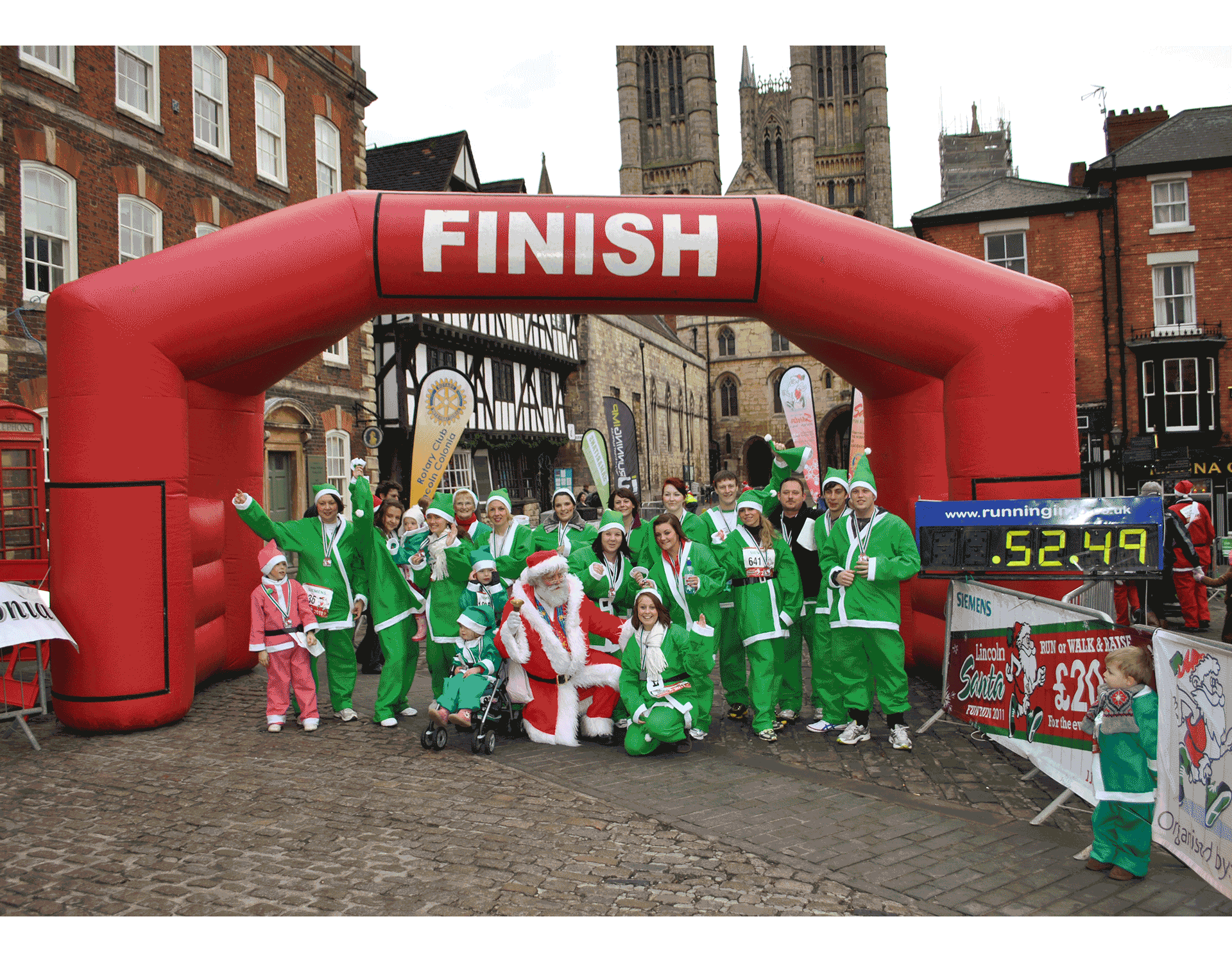 Red Inflatable Gantry | Inflatable Gantries | Running Imp - Running Imp