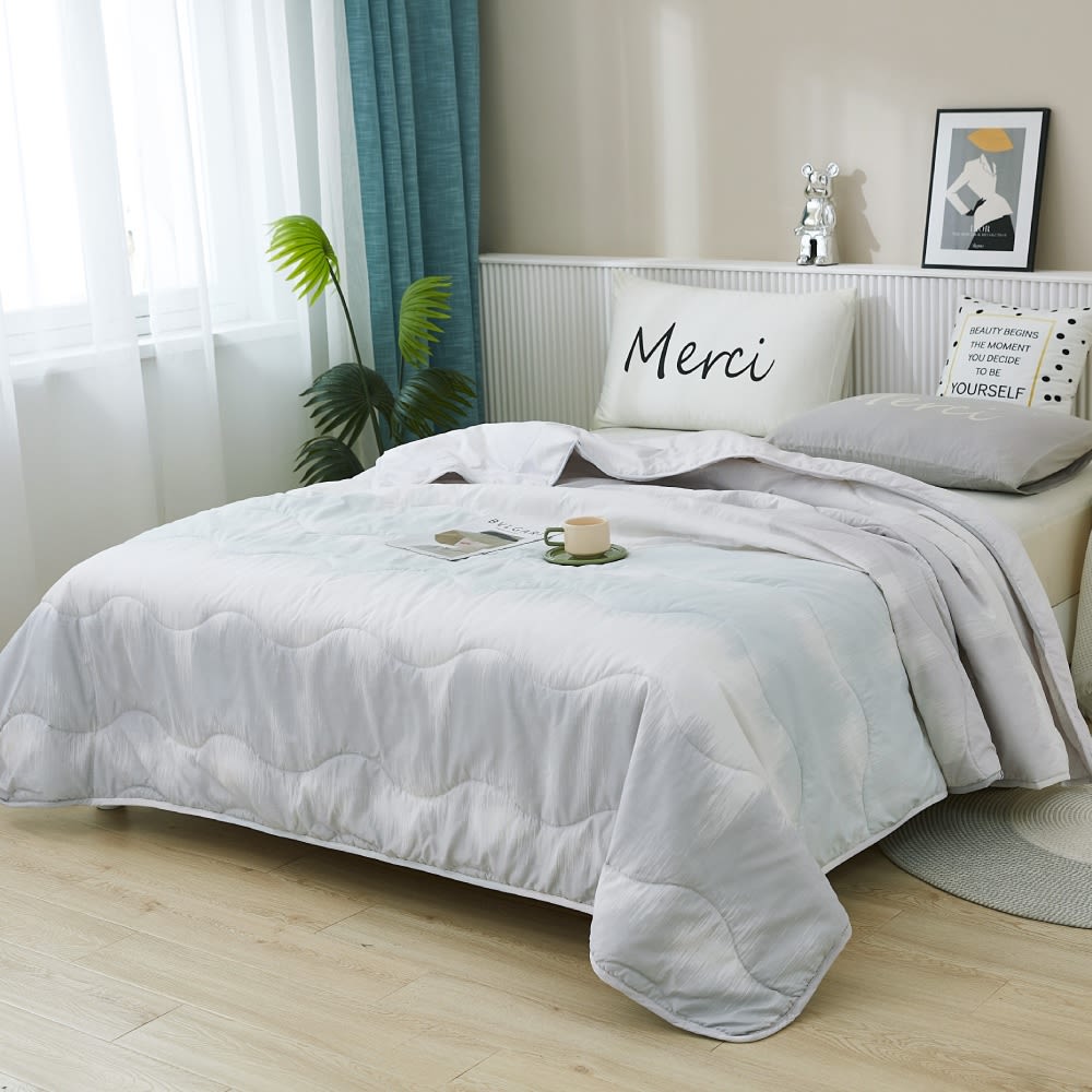 Jual Informa 160 X 210 Cm Bed Cover Microfiber Robin Terbaik | Informa