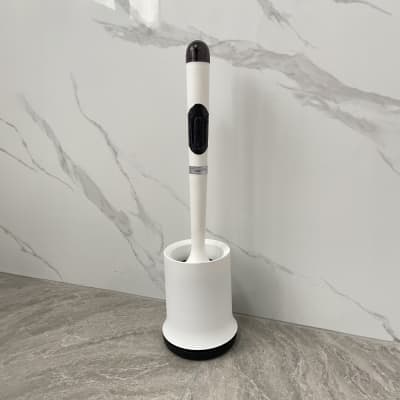 Jual Proclean Sikat Toilet Dengan Dispenser Sabun Hitam Putih Terbaru ...